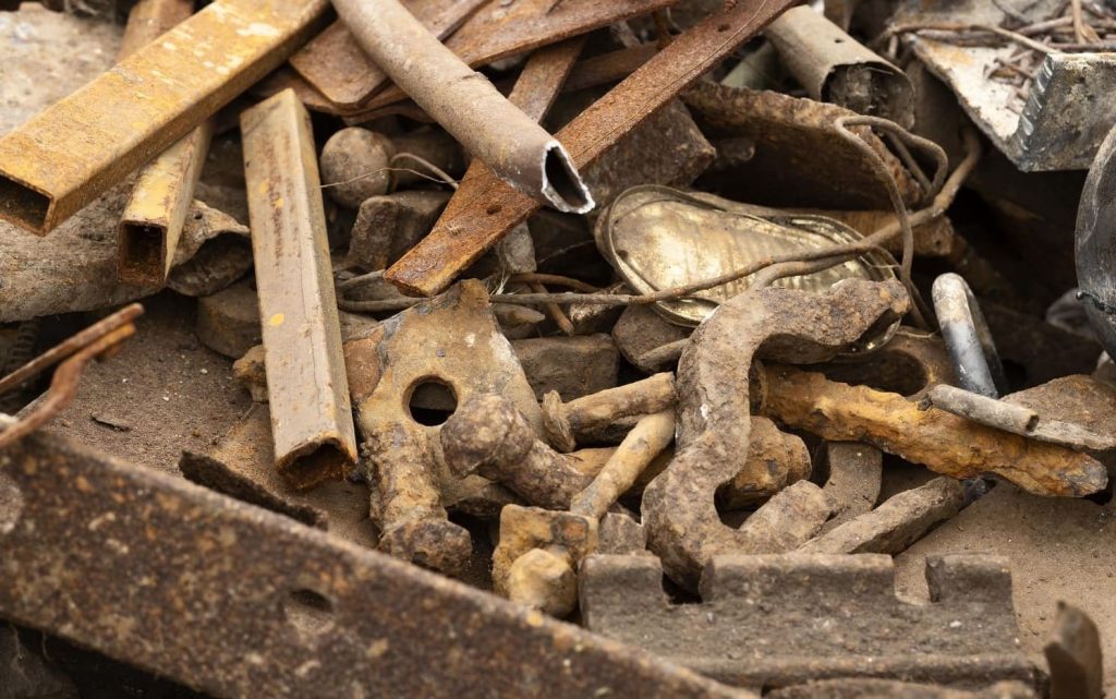 Harga Besi Tua Terbaru dan Faktor yang Mempengaruhinya | CV. Sinar ...